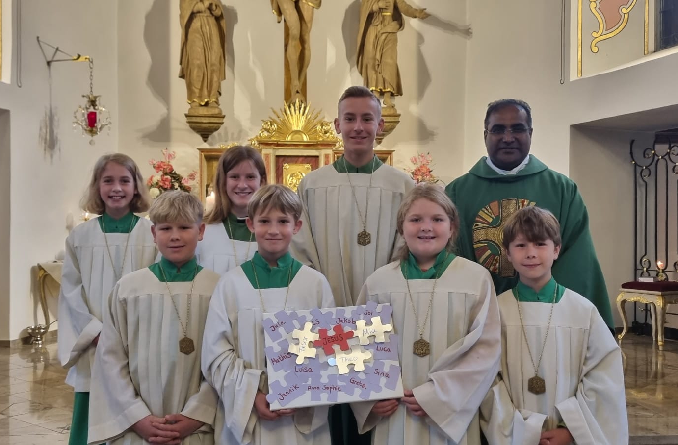 Familiengottesdienst mit Messdienereinführung in Neuenkleusheim ...